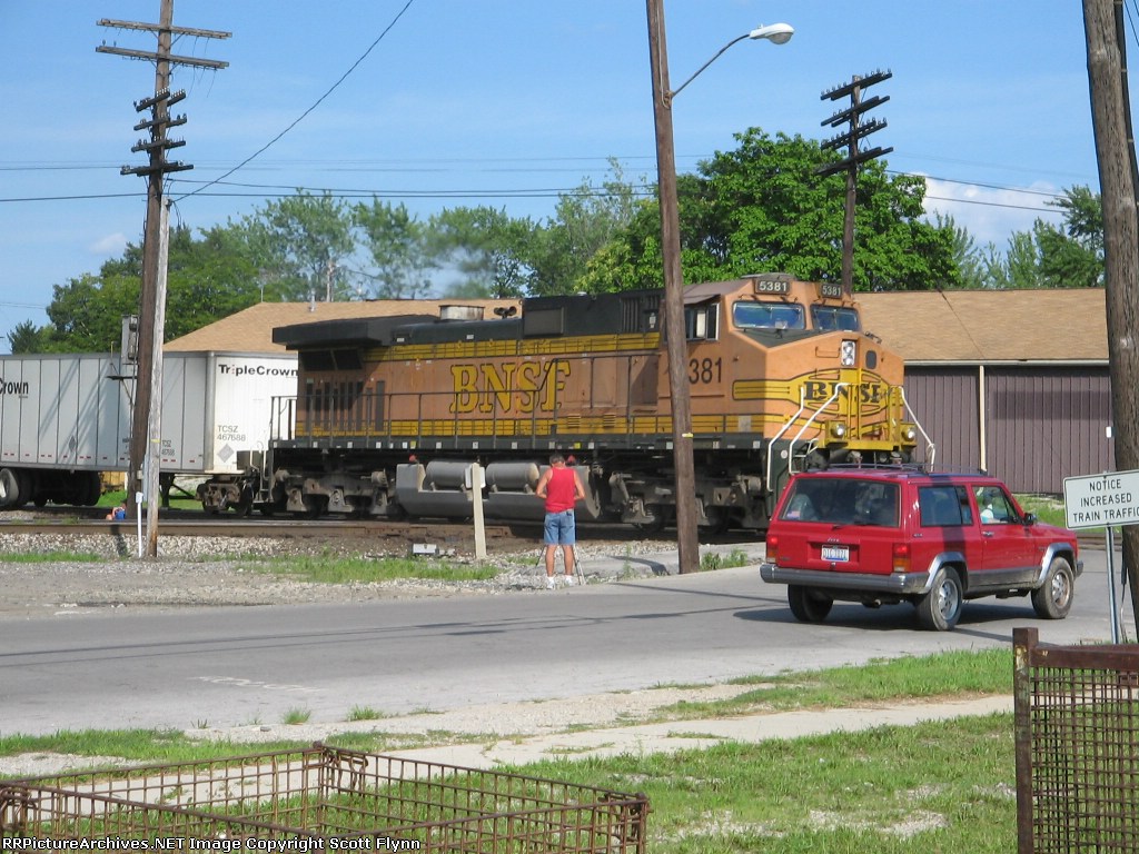 BNSF 5381